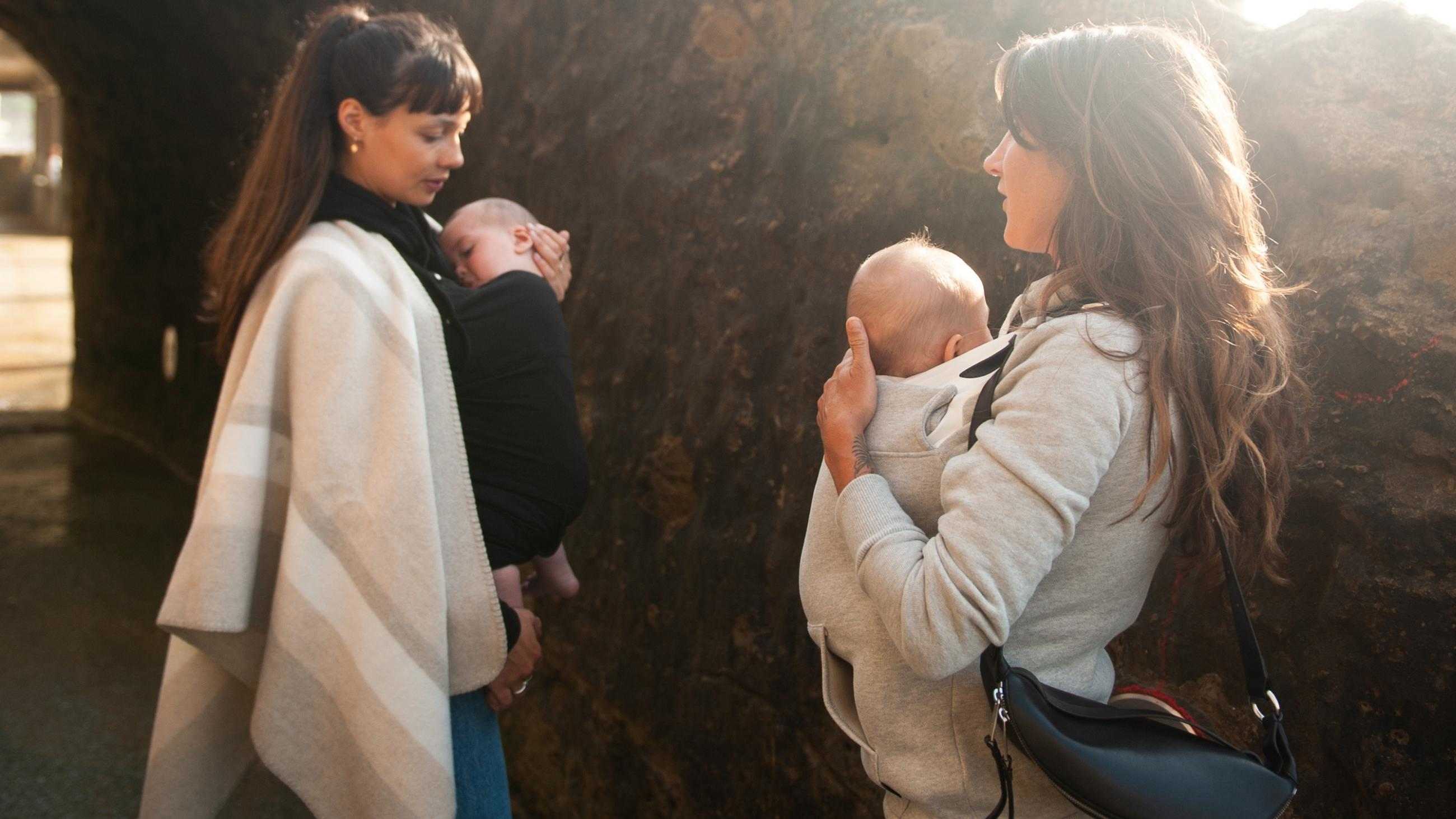 Our baby carrier packs – Mama Hangs
